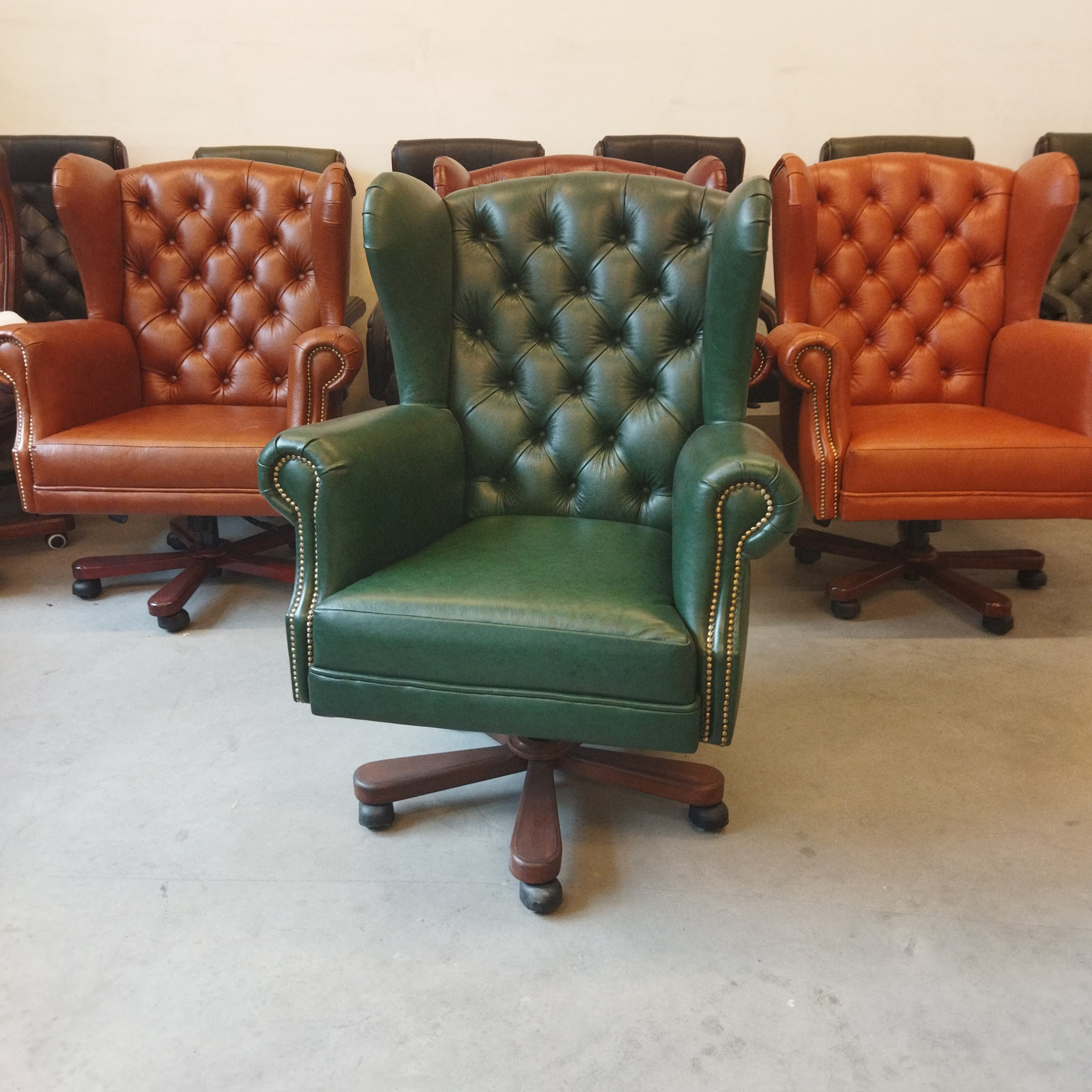 The chair is like that of President Zelensky - garne_kriselechko new chairs